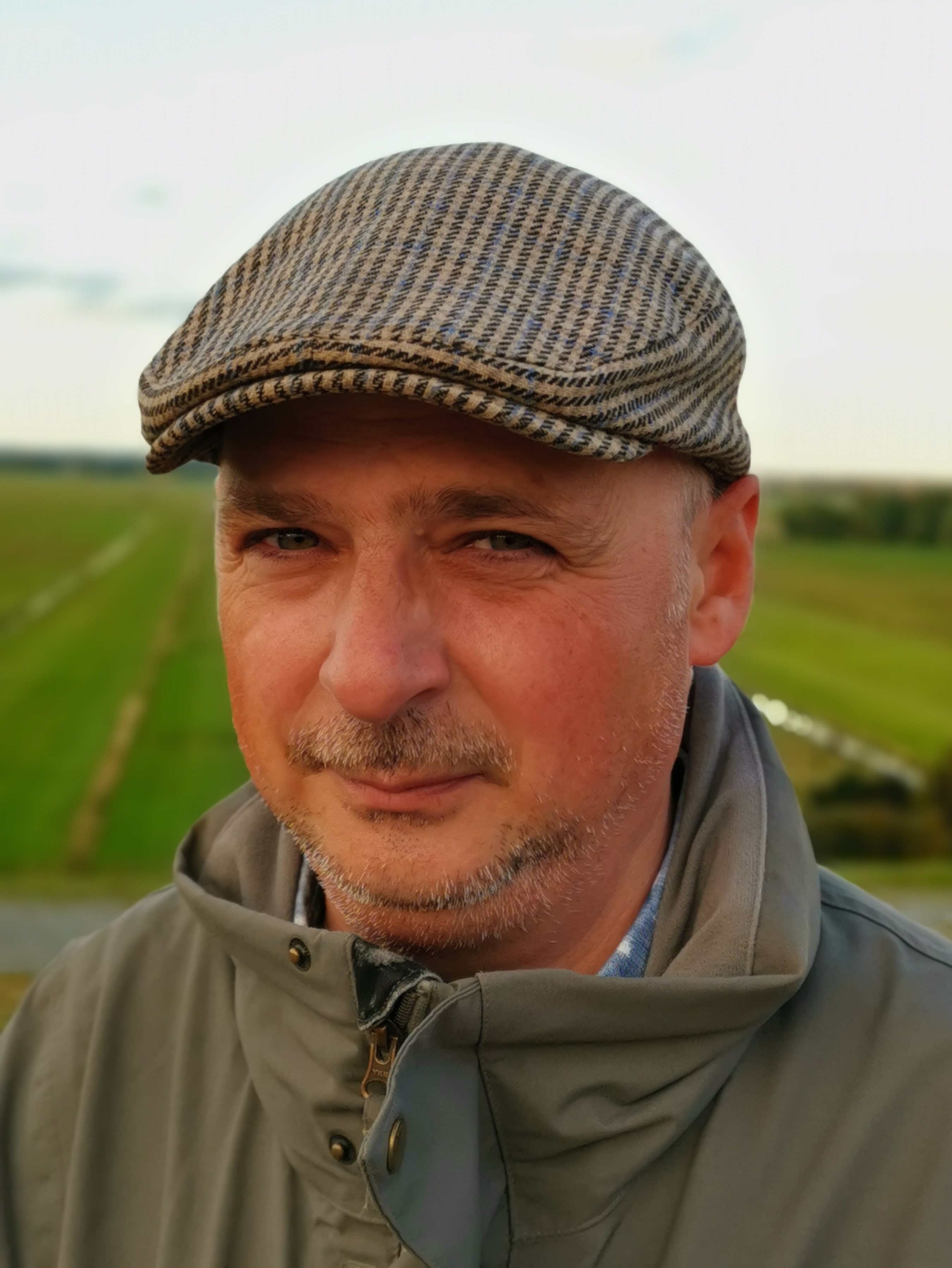 Benyó Tamás versei (online megjelenés) – Apokrif Online